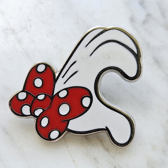 Disney | Jewelry | Minnie Mouse Gloved Hand Making The Left Side Of A ...